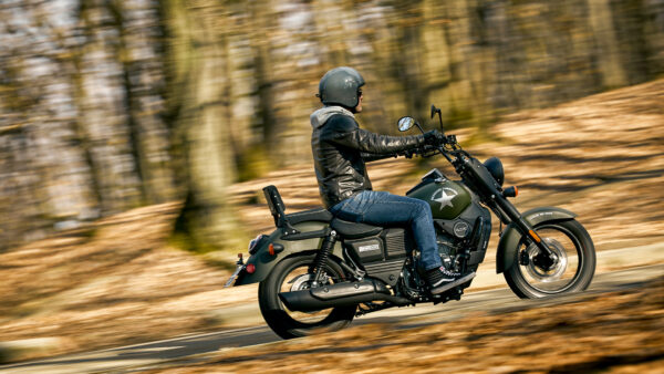 Renegade Commando - UM Motorcycles